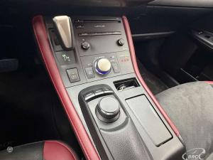 Balts Lexus CT 200h 2020 Viļņa, ar dzinēja tilpumu 1.80 L un nobraukumu 30 tūkst. km par 17200 €, foto 27 vietnē AUTOMOTO.COM.LV