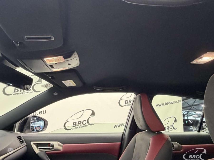 Balts Lexus CT 200h 2020 Viļņa, ar dzinēja tilpumu 1.80 L un nobraukumu 30 tūkst. km par 16900 €, foto 26 vietnē AUTOMOTO.COM.LV