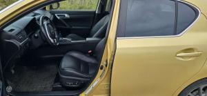 Yellow Lexus CT 200h 2012 in Kaunas, with an engine capacity of 1.80 L and mileage of 228 thousand km for 7400 €, photo 7 on AUTOMOTO.COM.LV
