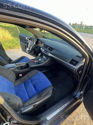 Melns Lexus CT 2012 Rīga, ar dzinēja tilpumu 1.80 L un nobraukumu 224 tūkst. km par 8100 €, foto 6 vietnē AUTOMOTO.COM.LV