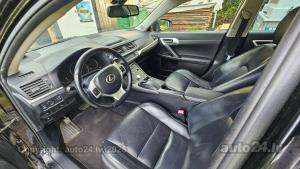 Black Lexus CT 2011 in Tallinn, with an engine capacity of 1.80 L and mileage of 300 thousand km for 9990 €, photo 9 on AUTOMOTO.COM.LV