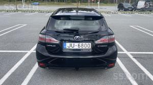 Black Lexus CT 2011 in Riga, with an engine capacity of 1.80 L and mileage of 208 thousand km for 8400 €, photo 7 on AUTOMOTO.COM.LV