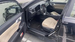 Black Lexus CT 2011 in Riga, with an engine capacity of 1.80 L and mileage of 208 thousand km for 8400 €, photo 8 on AUTOMOTO.COM.LV