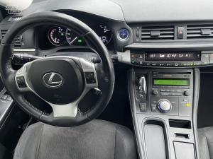 Melns Lexus CT 2012 Viļņa, ar dzinēja tilpumu 1.80 L un nobraukumu 219 tūkst. km par 7990 €, foto 10 vietnē AUTOMOTO.COM.LV