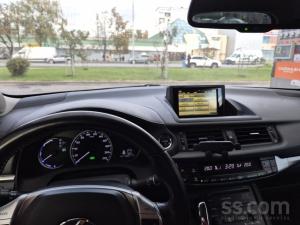 Black Lexus CT 2012 in Riga, with an engine capacity of 1.80 L and mileage of 227 thousand km for 7500 €, photo 24 on AUTOMOTO.COM.LV