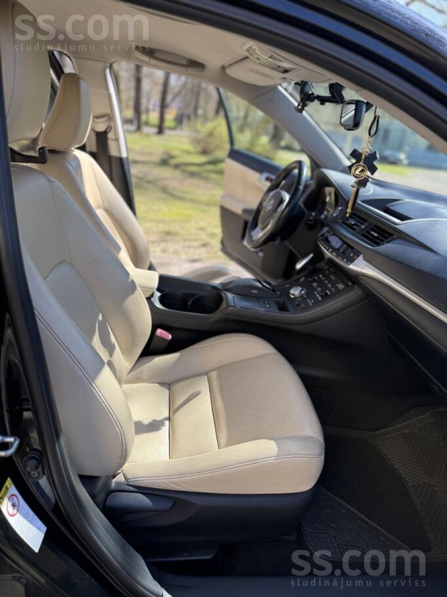 Melns Lexus CT 2012 Rīga, ar dzinēja tilpumu 1.80 L un nobraukumu 196 tūkst. km par 9350 €, foto 16 vietnē AUTOMOTO.COM.LV