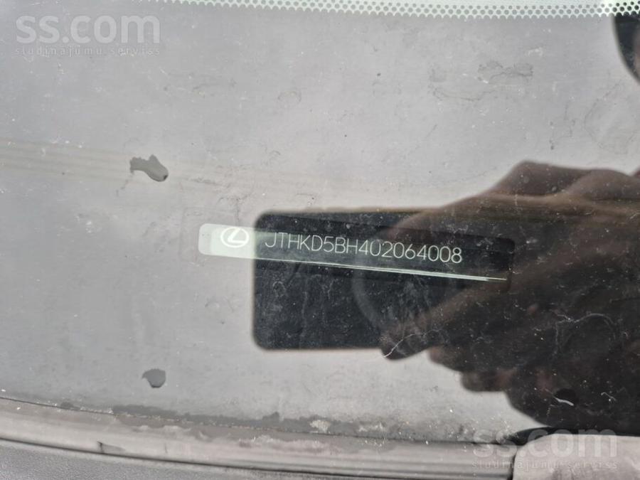 Черный Лексус СТ 2012 в Рига, объемом двигателя 1.80 л и пробегом 228 тыс. км за 6950 €, фото 8 на AUTOMOTO.COM.LV