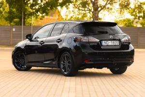Melns Lexus CT 2012 Jelgava, ar dzinēja tilpumu 1.80 L un nobraukumu 247 tūkst. km par 6000 €, foto 5 vietnē AUTOMOTO.COM.LV