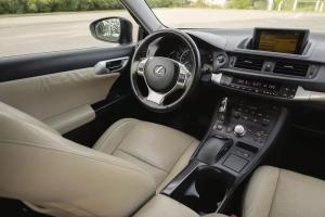 Melns Lexus CT 2012 Jelgava, ar dzinēja tilpumu 1.80 L un nobraukumu 247 tūkst. km par 6000 €, foto 18 vietnē AUTOMOTO.COM.LV