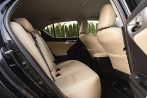 Melns Lexus CT 2012 Jelgava, ar dzinēja tilpumu 1.80 L un nobraukumu 247 tūkst. km par 6000 €, foto 21 vietnē AUTOMOTO.COM.LV