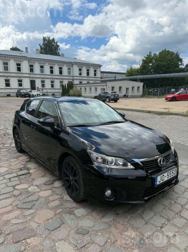 Melns Lexus CT 2012 Rīga, ar dzinēja tilpumu 1.80 L un nobraukumu 213 tūkst. km par 7000 €, foto 1 vietnē AUTOMOTO.COM.LV