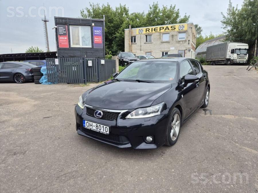 Melns Lexus CT 2012 Rīga, ar dzinēja tilpumu 1.80 L un nobraukumu 224 tūkst. km par 8190 €, foto 1 vietnē AUTOMOTO.COM.LV