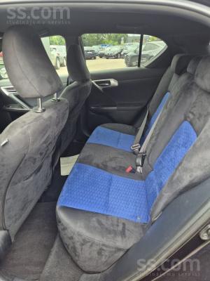 Melns Lexus CT 2012 Rīga, ar dzinēja tilpumu 1.80 L un nobraukumu 224 tūkst. km par 8190 €, foto 11 vietnē AUTOMOTO.COM.LV