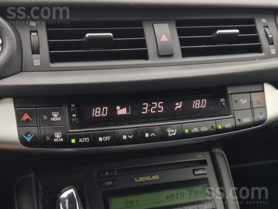 Melns Lexus CT 2012 Rīga, ar dzinēja tilpumu 1.80 L un nobraukumu 224 tūkst. km par 8190 €, foto 15 vietnē AUTOMOTO.COM.LV