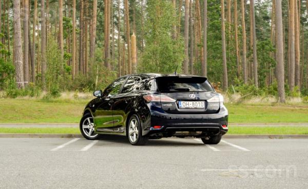 Melns Lexus CT 2012 Rīga, ar dzinēja tilpumu 1.80 L un nobraukumu 224 tūkst. km par 8190 €, foto 9 vietnē AUTOMOTO.COM.LV