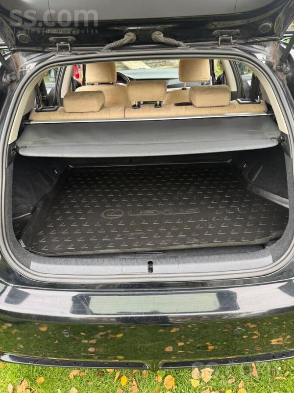 Melns Lexus CT 2012 Rīga, ar dzinēja tilpumu 1.80 L un nobraukumu 182 tūkst. km par 8200 €, foto 10 vietnē AUTOMOTO.COM.LV