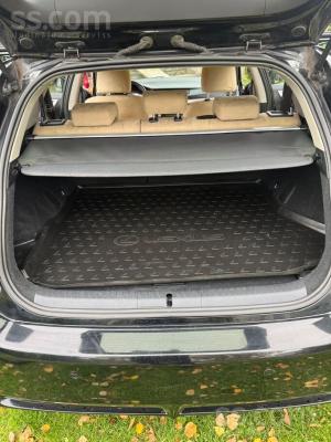 Black Lexus CT 2012 in Riga, with an engine capacity of 1.80 L and mileage of 182 thousand km for 8200 €, photo 10 on AUTOMOTO.COM.LV