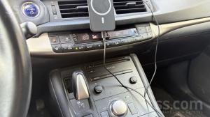 Black Lexus CT 2014 in Riga, with an engine capacity of 1.80 L and mileage of 204 thousand km for 11200 €, photo 9 on AUTOMOTO.COM.LV