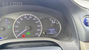 Black Lexus CT 2014 in Riga, with an engine capacity of 1.80 L and mileage of 204 thousand km for 11200 €, photo 11 on AUTOMOTO.COM.LV