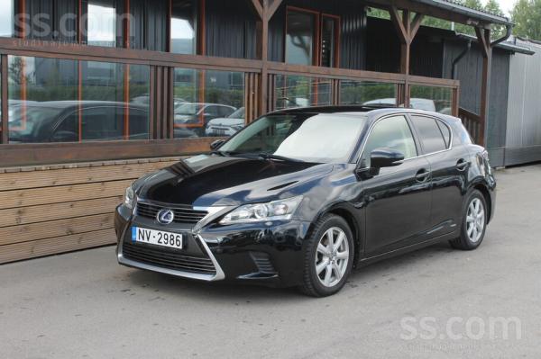 Melns Lexus CT 2014 Rīga, ar dzinēja tilpumu 1.80 L un nobraukumu 0 tūkst. km par 10690 €, foto 1 vietnē AUTOMOTO.COM.LV