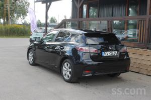 Melns Lexus CT 2014 Rīga, ar dzinēja tilpumu 1.80 L un nobraukumu 0 tūkst. km par 10690 €, foto 3 vietnē AUTOMOTO.COM.LV