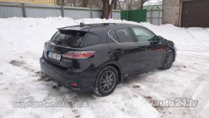 Black Lexus CT 2015 in Tallinn, with an engine capacity of 1.80 L and mileage of 125 thousand km for 12999 €, photo 7 on AUTOMOTO.COM.LV