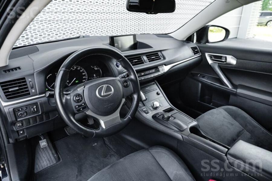 Melns Lexus CT 2015 Rīga, ar dzinēja tilpumu 1.80 L un nobraukumu 171 tūkst. km par 11600 €, foto 9 vietnē AUTOMOTO.COM.LV