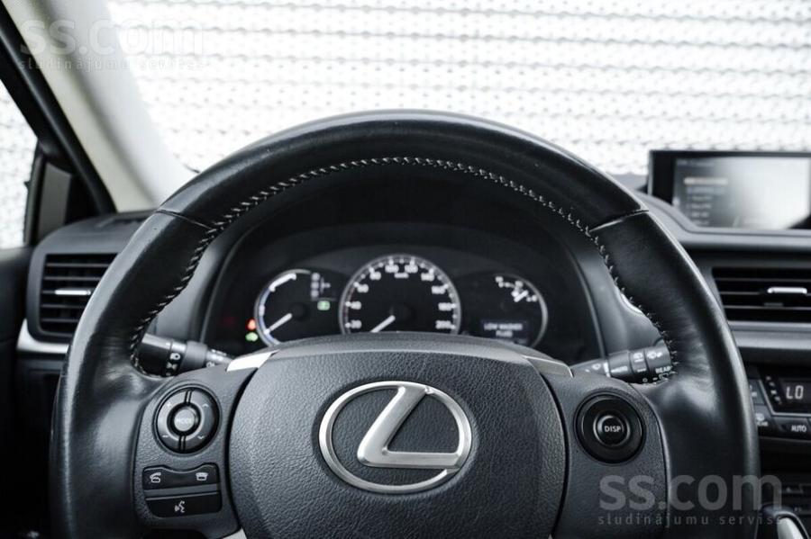 Melns Lexus CT 2015 Rīga, ar dzinēja tilpumu 1.80 L un nobraukumu 171 tūkst. km par 11600 €, foto 13 vietnē AUTOMOTO.COM.LV
