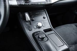 Melns Lexus CT 2015 Rīga, ar dzinēja tilpumu 1.80 L un nobraukumu 171 tūkst. km par 11600 €, foto 17 vietnē AUTOMOTO.COM.LV