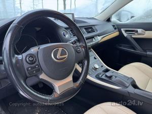 Melns Lexus CT 2016 Tartu, ar dzinēja tilpumu 1.80 L un nobraukumu 158 tūkst. km par 14000 €, foto 6 vietnē AUTOMOTO.COM.LV