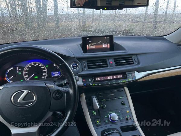 Melns Lexus CT 2016 Tartu, ar dzinēja tilpumu 1.80 L un nobraukumu 158 tūkst. km par 14000 €, foto 7 vietnē AUTOMOTO.COM.LV
