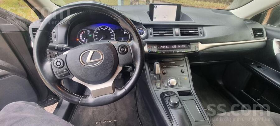 Melns Lexus CT 2017 Ogre, ar dzinēja tilpumu 1.80 L un nobraukumu 153 tūkst. km par 13400 €, foto 26 vietnē AUTOMOTO.COM.LV