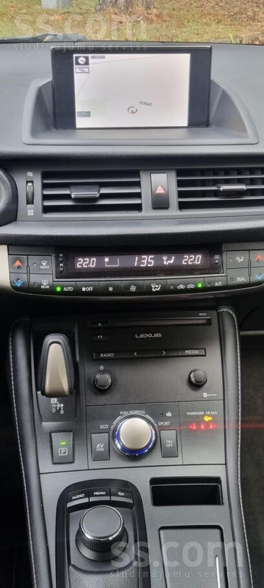 Melns Lexus CT 2017 Ogre, ar dzinēja tilpumu 1.80 L un nobraukumu 153 tūkst. km par 13400 €, foto 28 vietnē AUTOMOTO.COM.LV