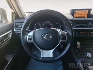 Blue Lexus CT 2011 in Riga, with an engine capacity of 1.80 L and mileage of 256 thousand km for 8500 €, photo 16 on AUTOMOTO.COM.LV