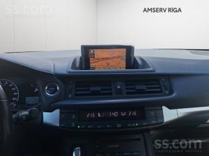 Blue Lexus CT 2011 in Riga, with an engine capacity of 1.80 L and mileage of 256 thousand km for 8500 €, photo 18 on AUTOMOTO.COM.LV