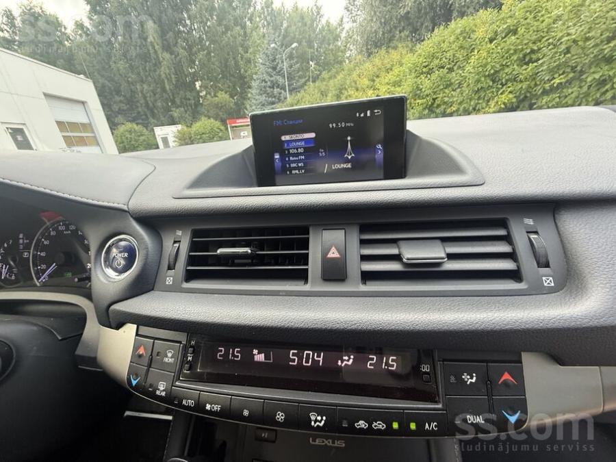 Zils Lexus CT 2017 Rīga, ar dzinēja tilpumu 1.80 L un nobraukumu 220 tūkst. km par 12470 €, foto 19 vietnē AUTOMOTO.COM.LV