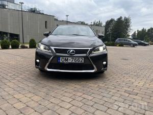 Brown Lexus CT 2011 in Riga, with an engine capacity of 1.80 L and mileage of 257 thousand km for 8000 €, photo  on AUTOMOTO.COM.LV