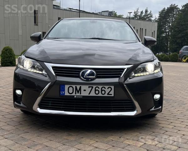 Brūns Lexus CT 2011 Rīga, ar dzinēja tilpumu 1.80 L un nobraukumu 255 tūkst. km par 8000 €, foto 1 vietnē AUTOMOTO.COM.LV