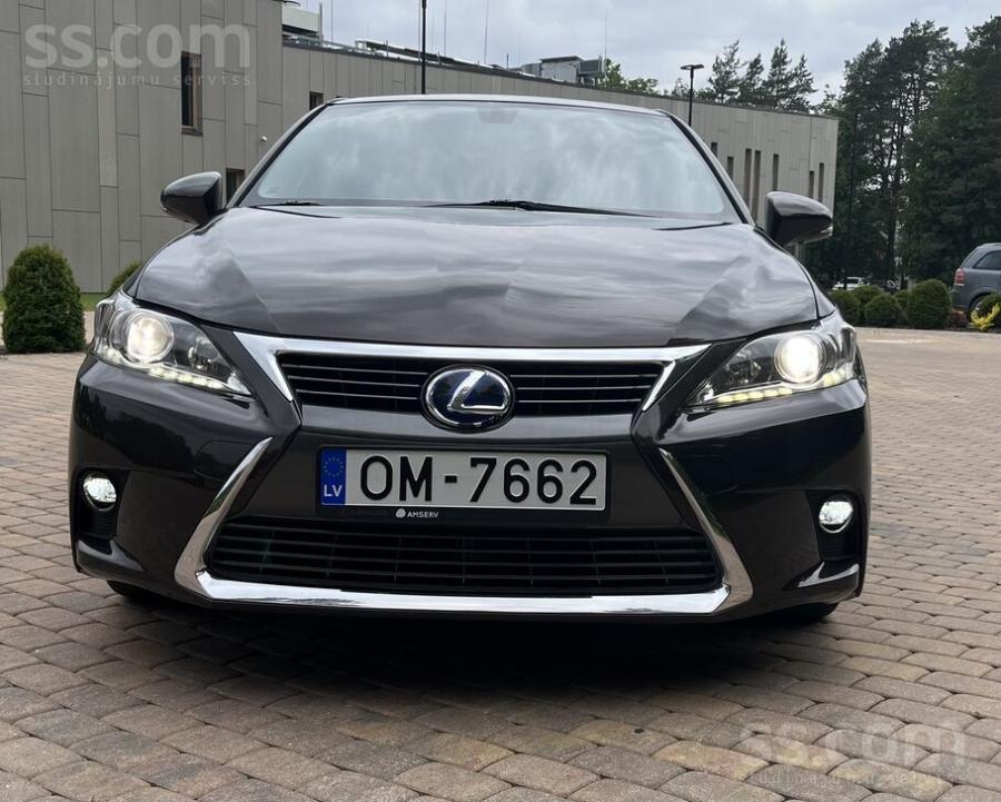 Brūns Lexus CT 2011 Rīga, ar dzinēja tilpumu 1.80 L un nobraukumu 255 tūkst. km par 7500 €, foto 1 vietnē AUTOMOTO.COM.LV