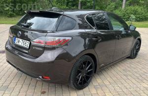 Brūns Lexus CT 2011 Rīga, ar dzinēja tilpumu 1.80 L un nobraukumu 255 tūkst. km par 7500 €, foto 5 vietnē AUTOMOTO.COM.LV