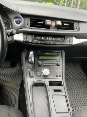 Brūns Lexus CT 2011 Rīga, ar dzinēja tilpumu 1.80 L un nobraukumu 255 tūkst. km par 7500 €, foto 10 vietnē AUTOMOTO.COM.LV