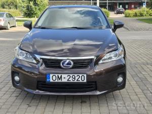 Brown Lexus CT 2011 in Rezekne, with an engine capacity of 1.80 L and mileage of 252 thousand km for 9150 €, photo 5 on AUTOMOTO.COM.LV