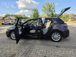 Brown Lexus CT 2011 in Rezekne, with an engine capacity of 1.80 L and mileage of 252 thousand km for 9150 €, photo 18 on AUTOMOTO.COM.LV