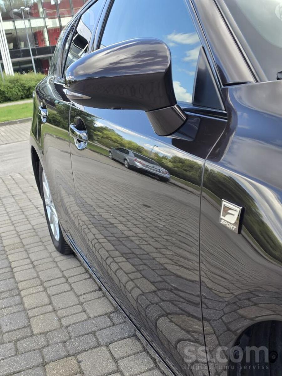 Brown Lexus CT 2011 in Rezekne, with an engine capacity of 1.80 L and mileage of 252 thousand km for 9150 €, photo 23 on AUTOMOTO.COM.LV