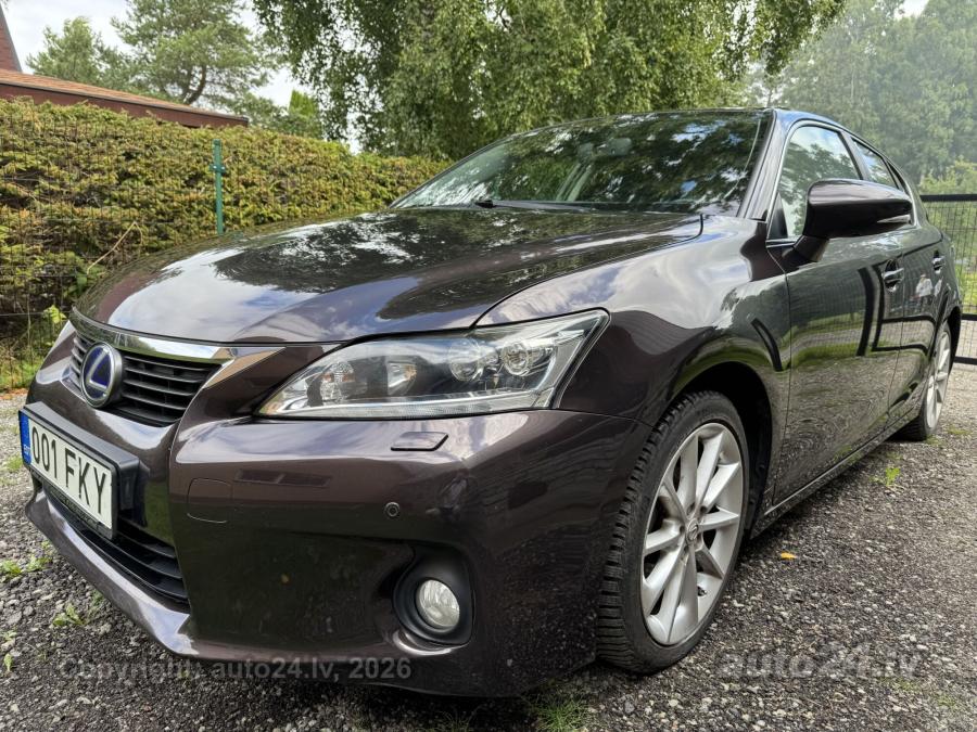 Brūns Lexus CT 2012 Tallina, ar dzinēja tilpumu 1.80 L un nobraukumu 218 tūkst. km par 11000 €, foto 1 vietnē AUTOMOTO.COM.LV