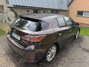 Brūns Lexus CT 2012 Tallina, ar dzinēja tilpumu 1.80 L un nobraukumu 218 tūkst. km par 11000 €, foto 13 vietnē AUTOMOTO.COM.LV