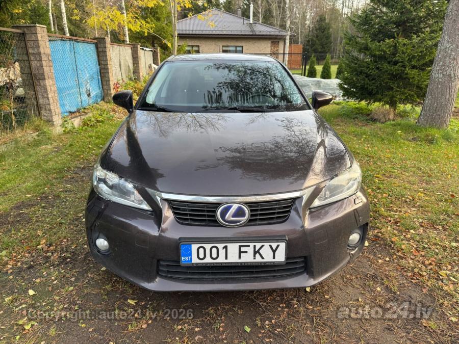 Brūns Lexus CT 2012 Tallina, ar dzinēja tilpumu 1.80 L un nobraukumu 218 tūkst. km par 11000 €, foto 23 vietnē AUTOMOTO.COM.LV