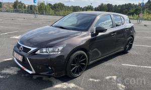 Brown Lexus CT 2015 in Riga, with an engine capacity of 1.80 L and mileage of 254 thousand km for 7200 €, photo 3 on AUTOMOTO.COM.LV