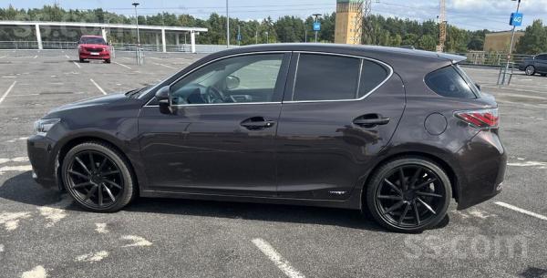 Brūns Lexus CT 2015 Rīga, ar dzinēja tilpumu 1.80 L un nobraukumu 254 tūkst. km par 7200 €, foto 7 vietnē AUTOMOTO.COM.LV