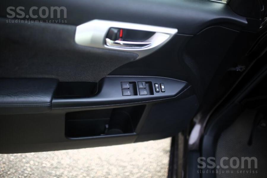 Brown Lexus CT 2015 in Riga, with an engine capacity of 1.80 L and mileage of 254 thousand km for 7200 €, photo 9 on AUTOMOTO.COM.LV